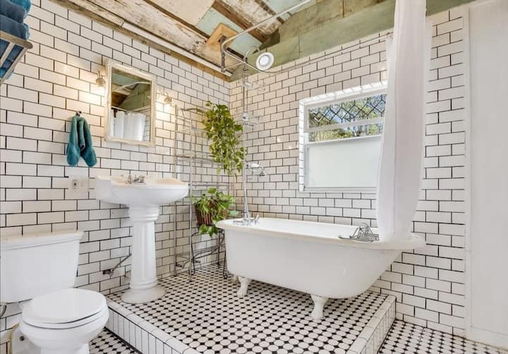 Cherrywood Casita - Vintage Getaway In 💛 Of Austin - Austin, TX