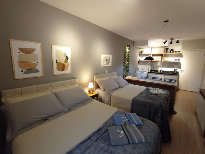 Studio 06
Vista Jd Botânico C/ Garagem
Até 4 Pax - Curitiba