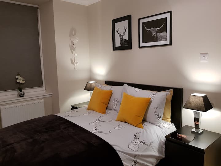 Smart & Cozy Holiday Apartment In The City Centre - 인버네스
