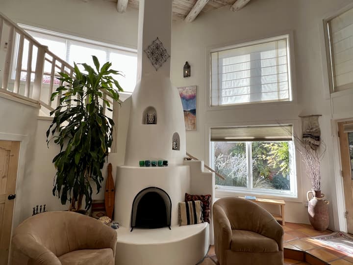 Kiva De La Luz - Santa Fe, NM