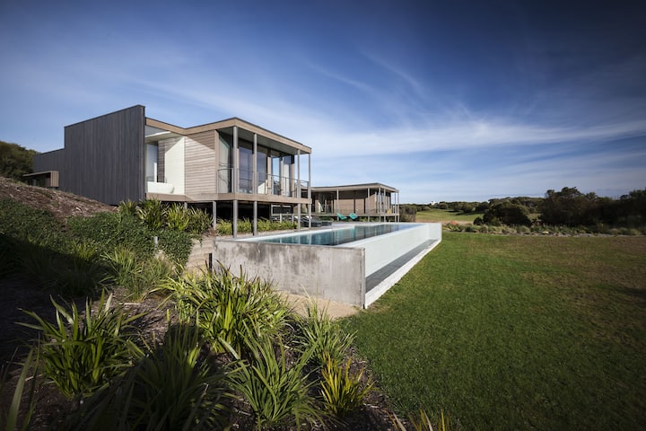 Fingal Oasis - Huge Pool, Spa, Tennis Court - Rye