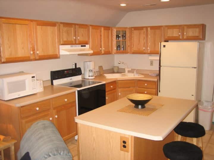 2br Apartment In Private Home / Separate Entrance - Pueblo, CO