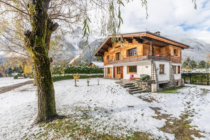 Magnifique Appartement Rénové Dans Chalet Aux Bois - Chamonix