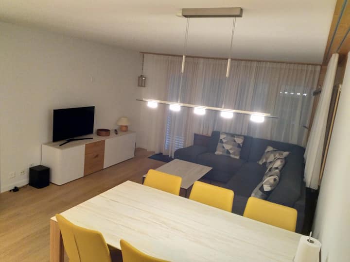 Schöne Und Moderne Ferienwohnung - Grächen
