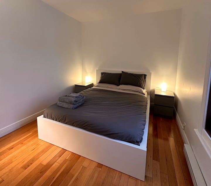 Apt Au Coeur De St Sauveur Avec Parking Et Ac - Quebec