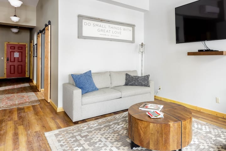 Beautiful Boho-chic Loft On Main St. - Lake Placid, NY
