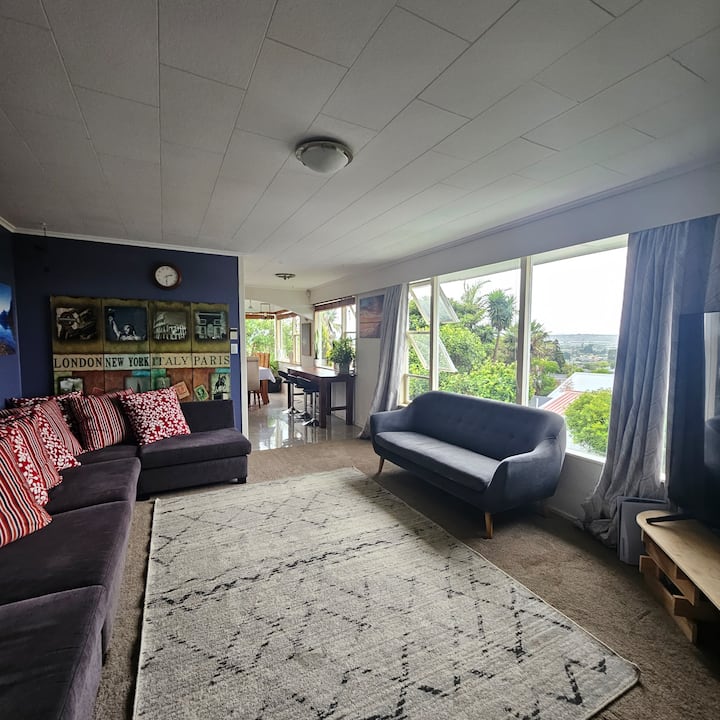 Quiet Space In A Quiet Place. - Waiheke Island