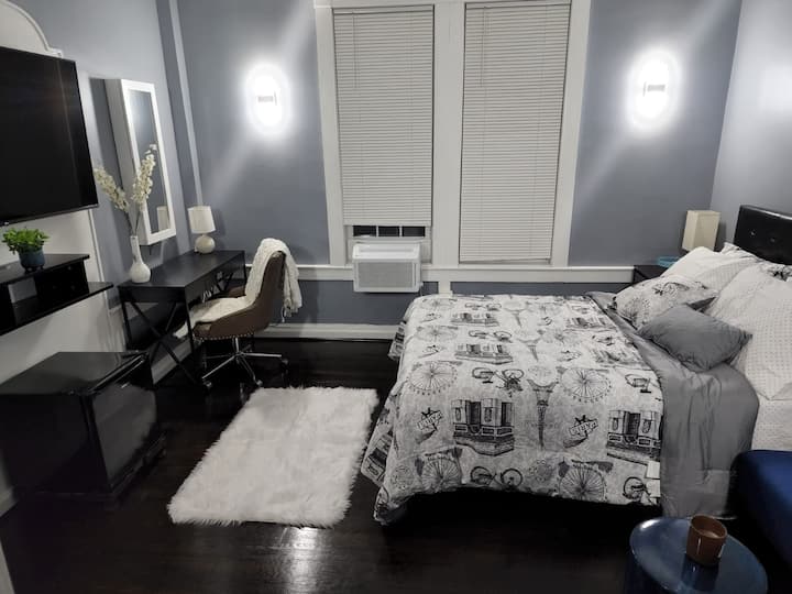 Very Cozy Bedroom Available In Private House - New York City