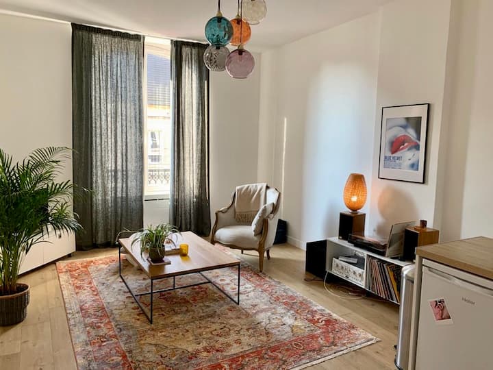 Charming Chantilly Apartment - Chantilly