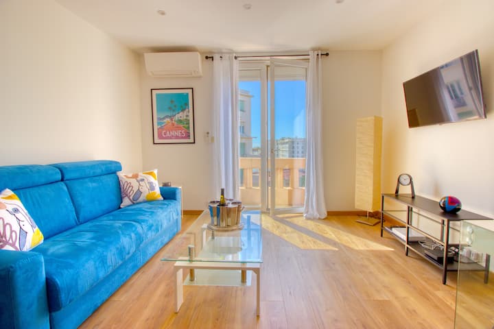 Cannes Croisette - 4 Personnes - Vue Mer - Plage de Cannes