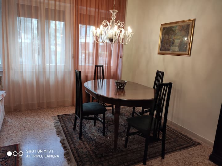 Appartamento A Livorno Vicino Al Mare Con Giardino - Livorno