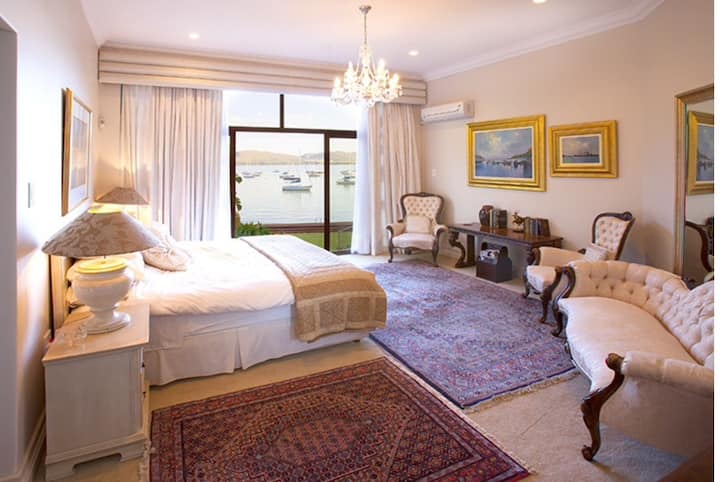 Lakeside Tranquility - Hartbeespoort
