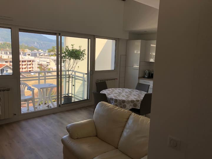 T2 Neuf Centre Ville Avec Vue, Garage,clim Et Wifi - Aix-les-Bains