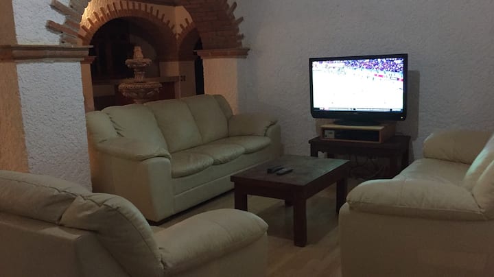 Precioso Hogar - 11 Personas, 4 Hab, 3,5 Baños - San Miguel de Allende