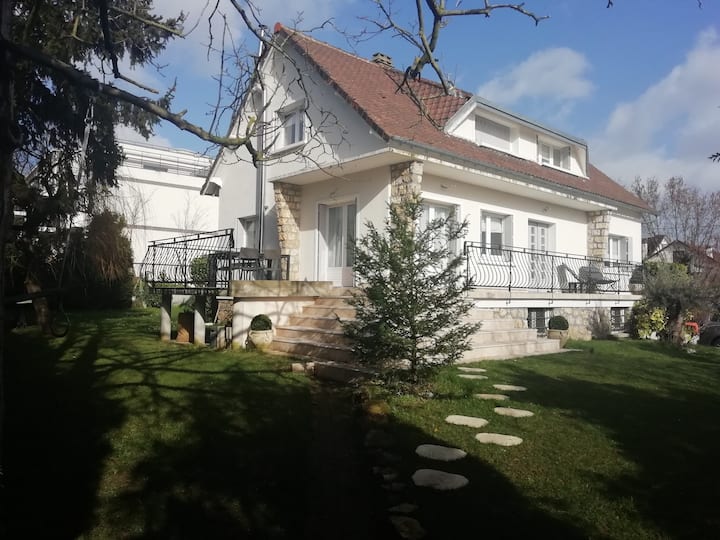 Paris 25', Piscine Privée, Centre Ville Et Espace - Cergy