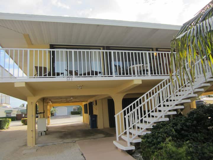 Spacious & Breezy 2 - Canal, Dock And Pool Club! - Key Colony Beach