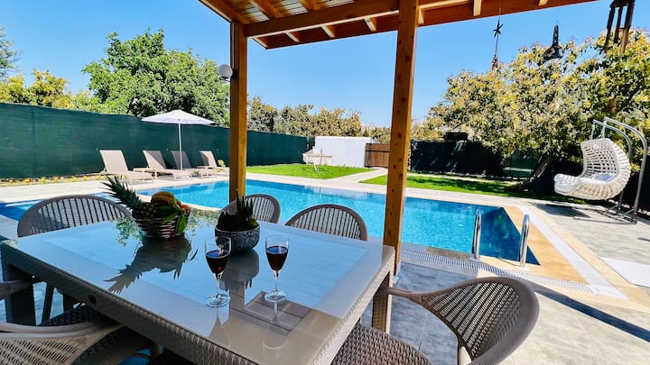 Sakin, Huzurlu, şöMineli, Havuzlu  Villa - Fethiye
