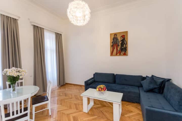 Freedom Square Lux On Machabeli Str. City Center - Tbilisi