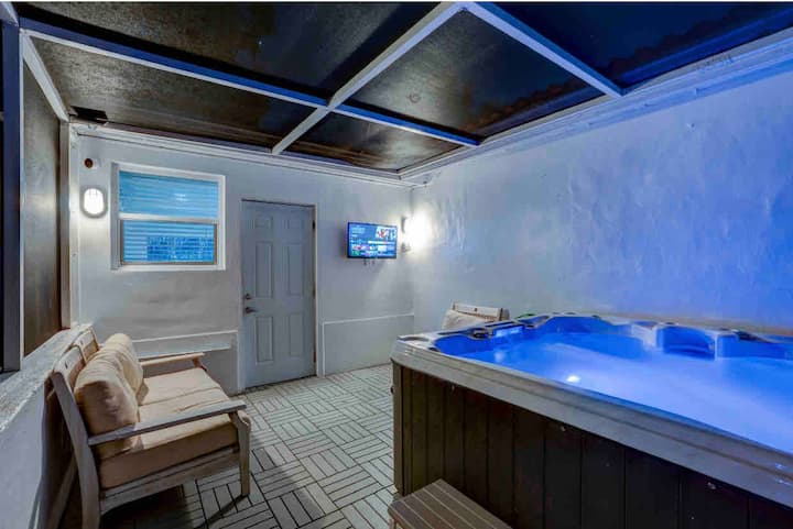 Sweet Home / 10 Minutes Away From The Beach - Coconut Creek, FL