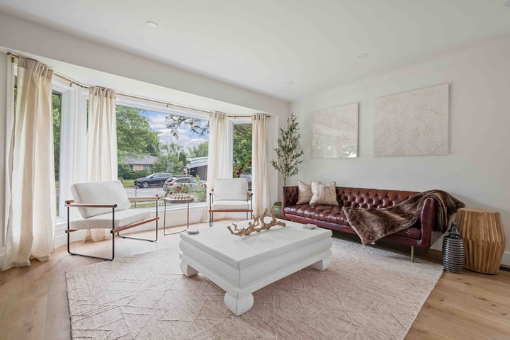 Luxury Home - Pool Tbl/bar/patio - Skokie, IL