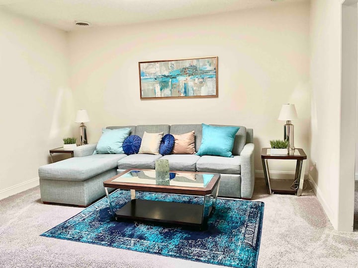 Lovely Downtown Condo Surrounded By Entertainment - Greensboro, NC