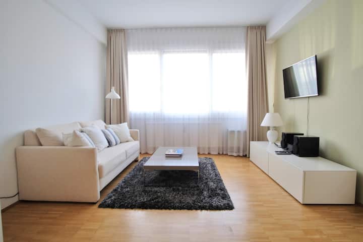Modern Citycenter Apartment With Skyline View - Wenen