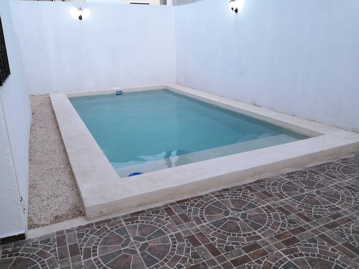 "Casa Chukwa" Alberca, Wifi, Netflix, A/c, Cable - Merida