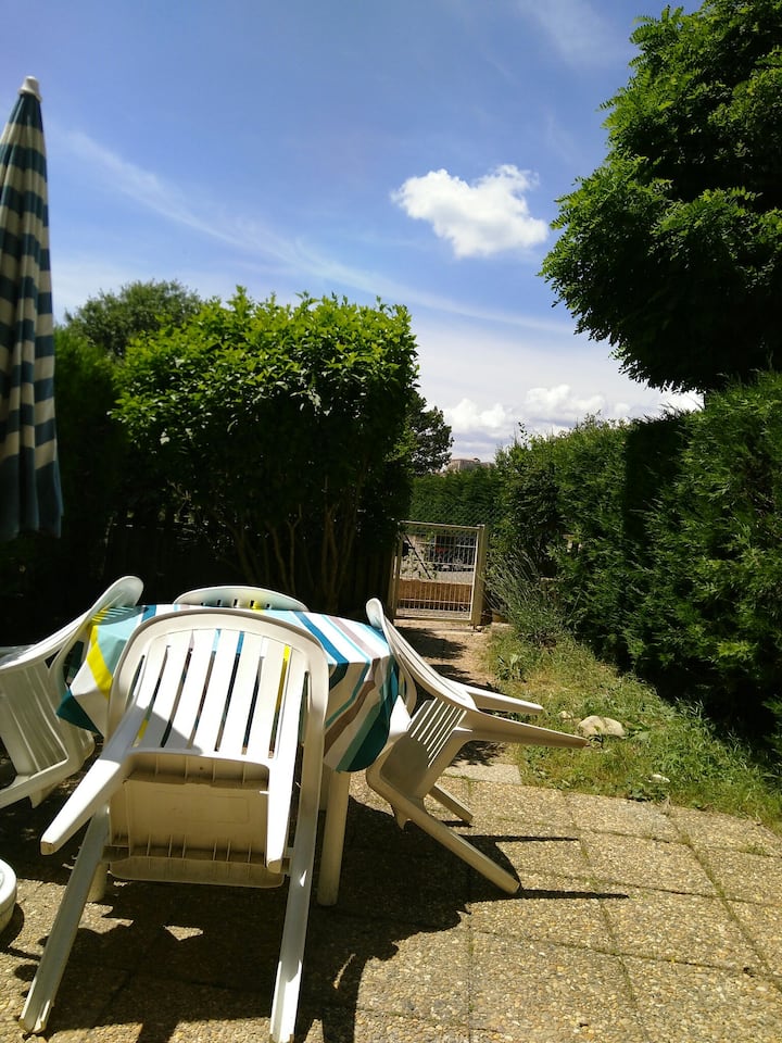 Grand T1 Avec Jardinet - Gréoux-les-Bains