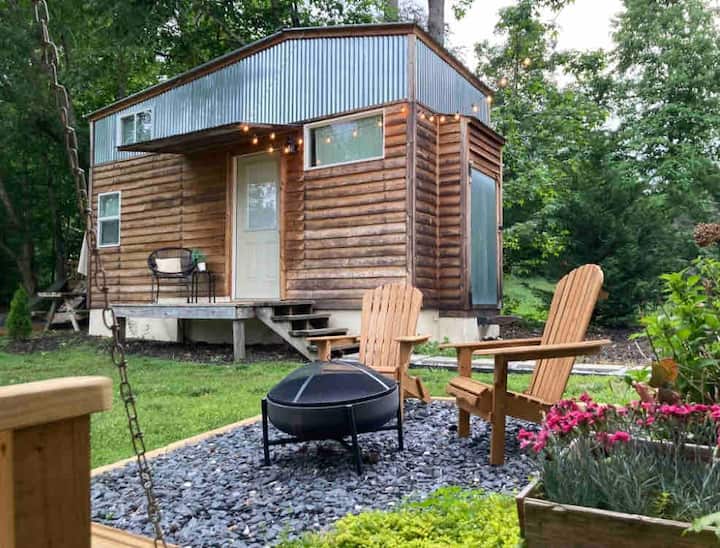 Cedar Tiny-lifestyle - Greer, SC