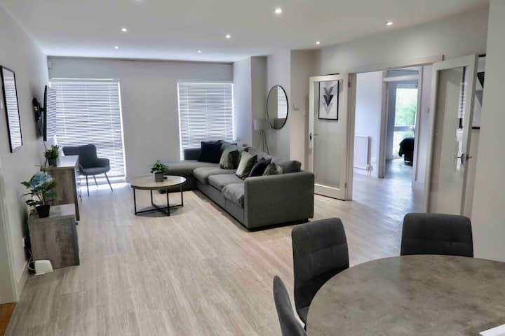 3 Br Bungalow Close To Peak District With Garden - Sheffield