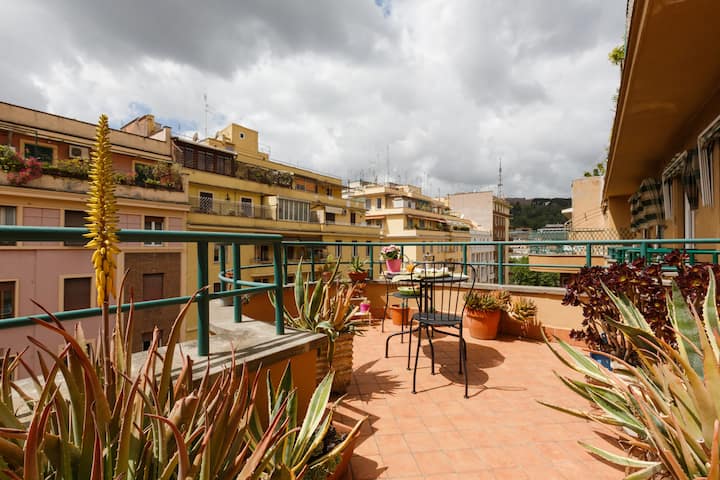 Apartment With Terrace At Vatican - Rome