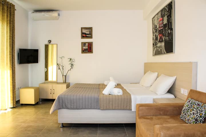 Mariza's House 1 - Skiathos