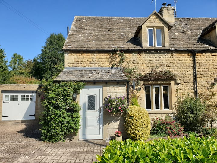 Cotswold Cosy Self Contained 2 Bedroom Annex - Cotswolds