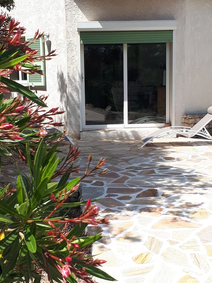 Destination Bonheur Maison Et Son Sous Bois  48 M2 - Bonifacio