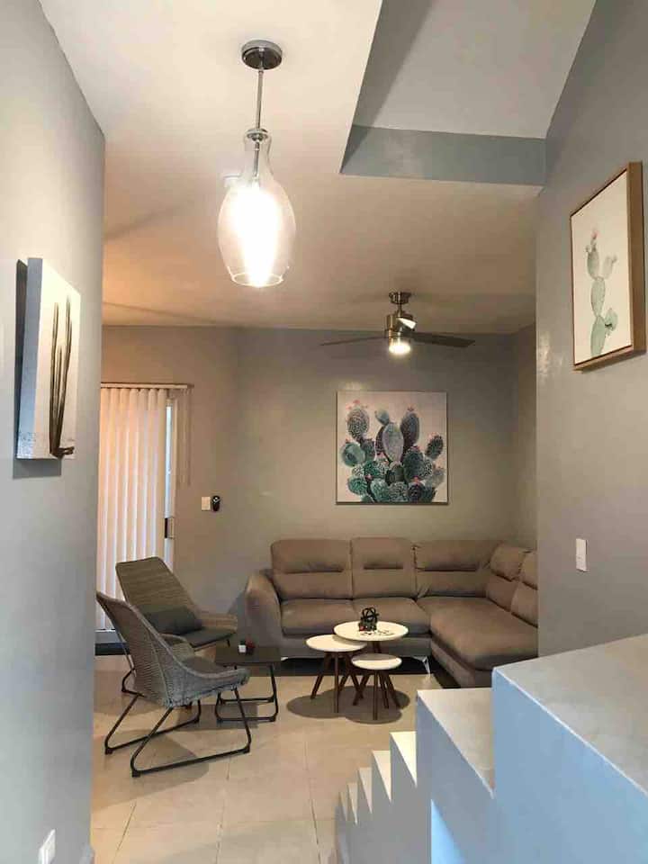 Casa Cómoda/tranquila Min Del Consulado Ee.uu. Mty - Santa Catarina, México