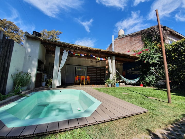 Beach House Leloir,  Una Estadía De  Relax - Bella Vista