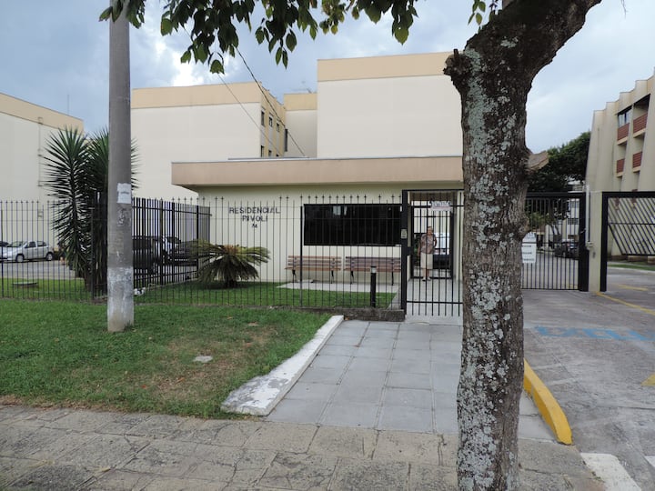 Simpático Apartamento Em Curitiba - Curitiba