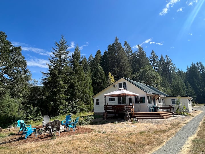 The Meadow Forest House - Cottage Grove, OR
