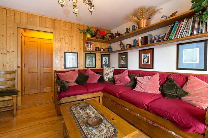 Lovely Cozy Apartment Near The Center - 메줴브