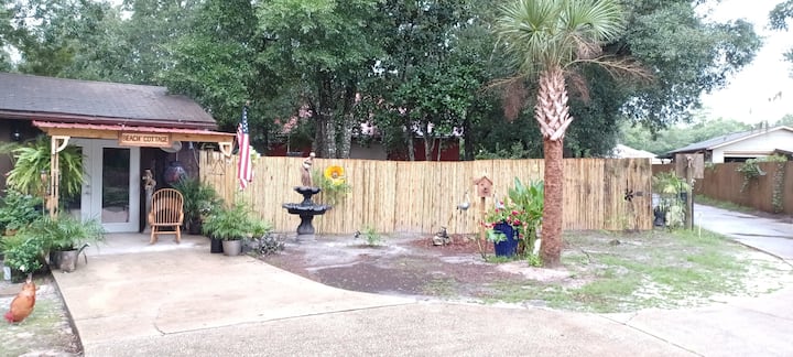 Beach Cottage On Bay 5 Min Drive Gulf With A.c. - Navarre, FL