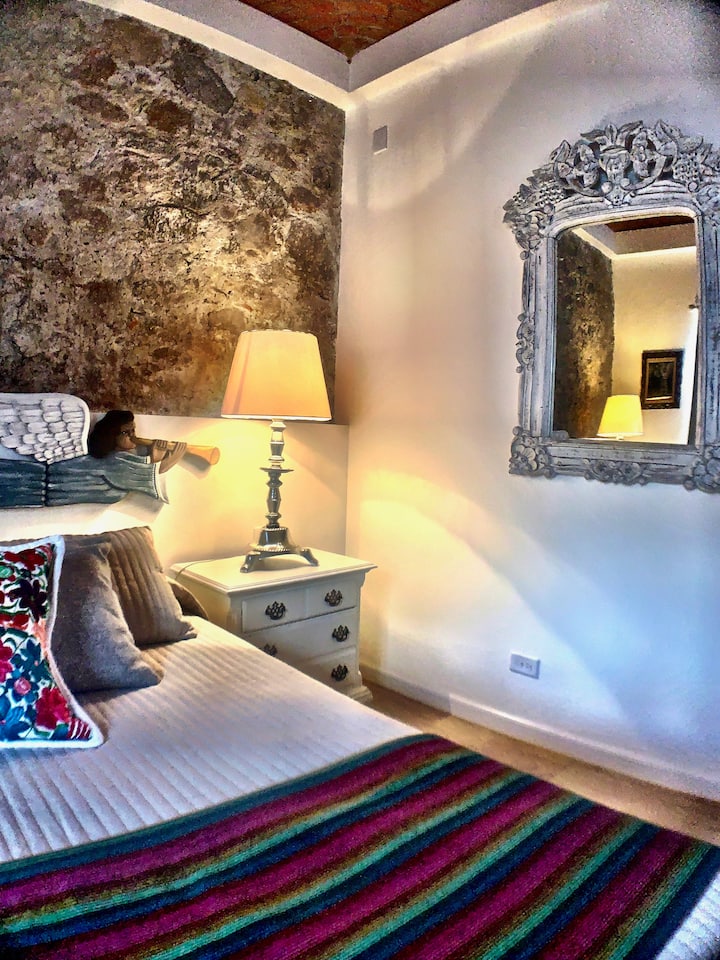 Casa Las Dos Vidas, A Home In The Heart Of Mexico - San Miguel de Allende