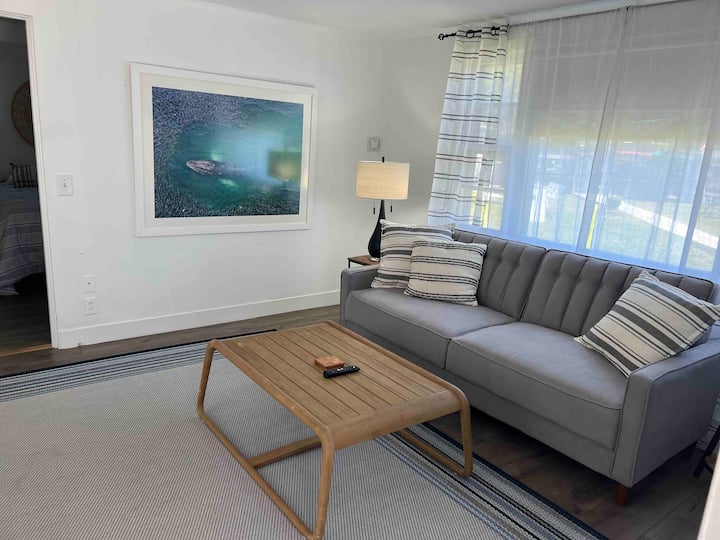 Wonderful 1 Bedroom Cottage, Heart Of Amagansett - Amagansett, NY
