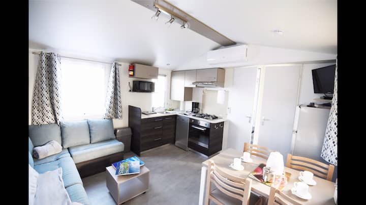 Beau Mobil Home Climatisé Tout Confort Camping 4* - Les Mathes