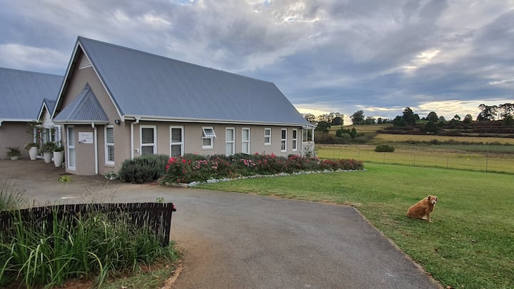 Nguni's Rest - Sunrise Suite - Nottingham Road