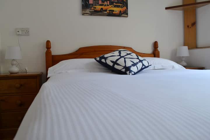 Comfortable Studio In Chippenham Town Centre - Chippenham