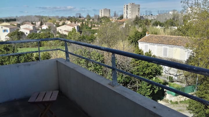 3 Pièces, Terrasse, Piscine, à 10 Mn Centre-ville - Arles