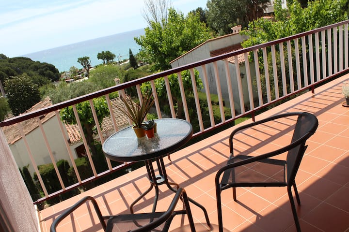 2 Bedroom Apartment With Seaview In Natural Zone - Sant Pol de Mar