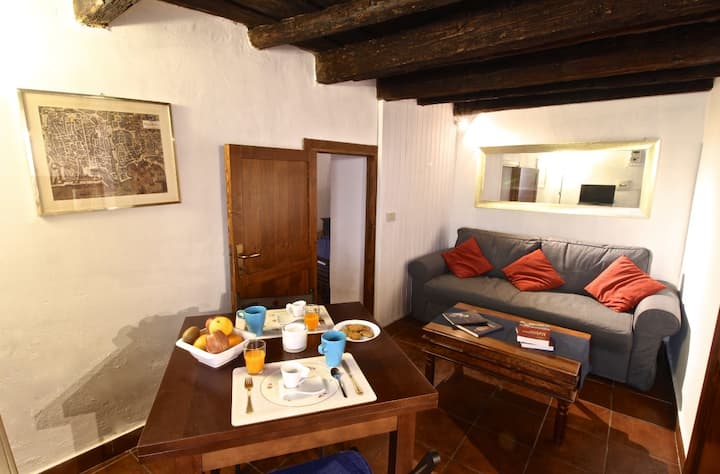 Small Apartment In Unesco Area - Palermo