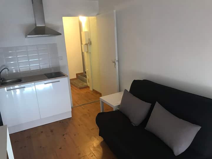 T2 Indépendant Dans Maison Près De La Colline - Marignane