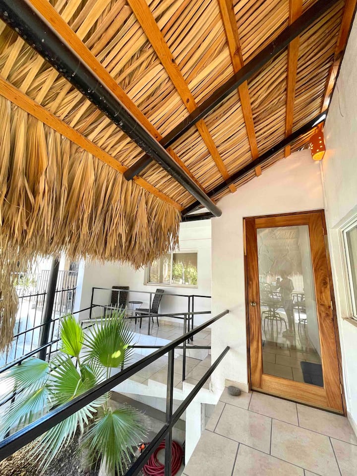 Casa Con Balcón Y Vista A Yates En La Marina - San Carlos Nuevo Guaymas